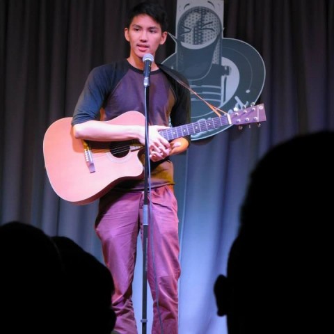 Hire JR De Guzman - Stand-Up Comedian in Sacramento, California