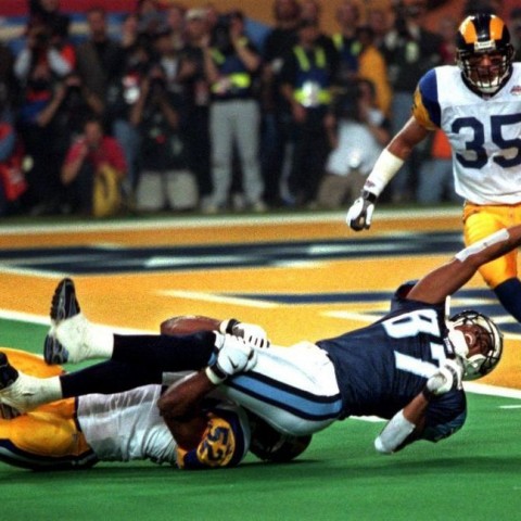 Hire Mike "The Tackle" Jones - Athlete/Sports Speaker in St Louis, Missouri