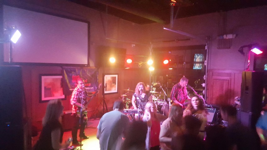 Hire Red Delicious Band - Cover Band in Omaha, Nebraska