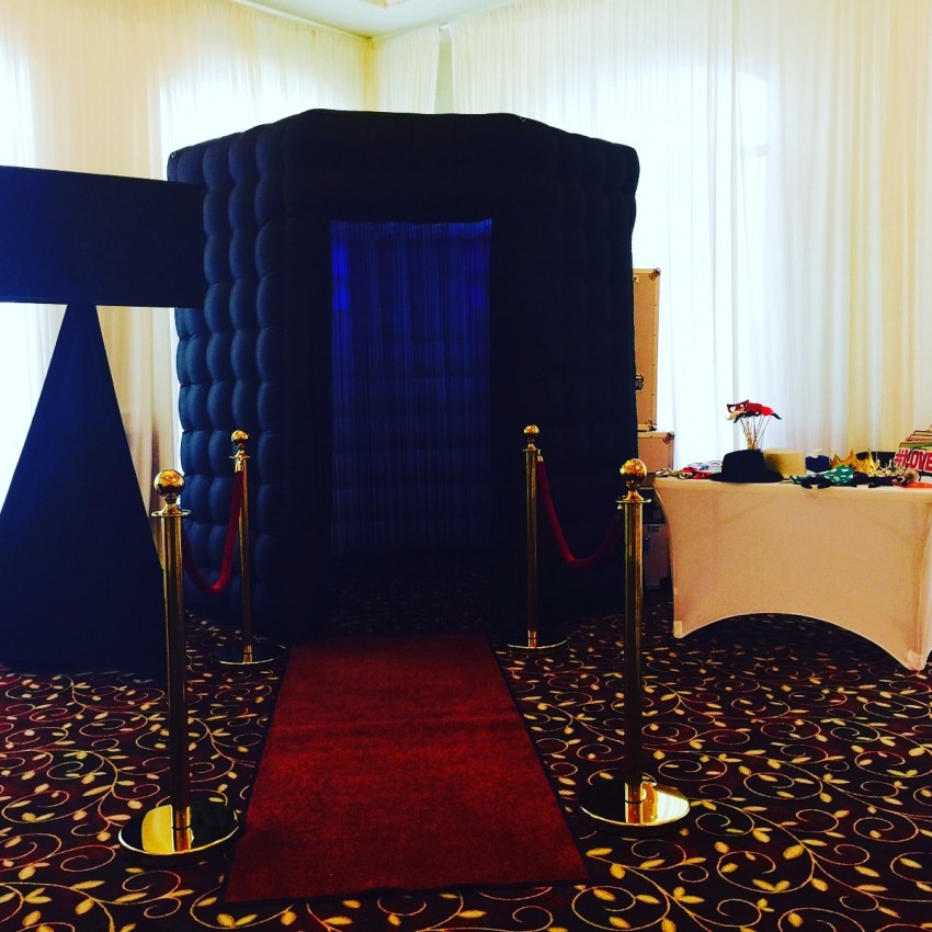 Hire Star Photo Booth - Photo Booths in Houston, Texas