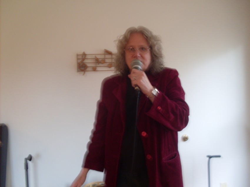 Hire Sue The Bipolar Comic - Stand-Up Comedian in Bennington, Vermont