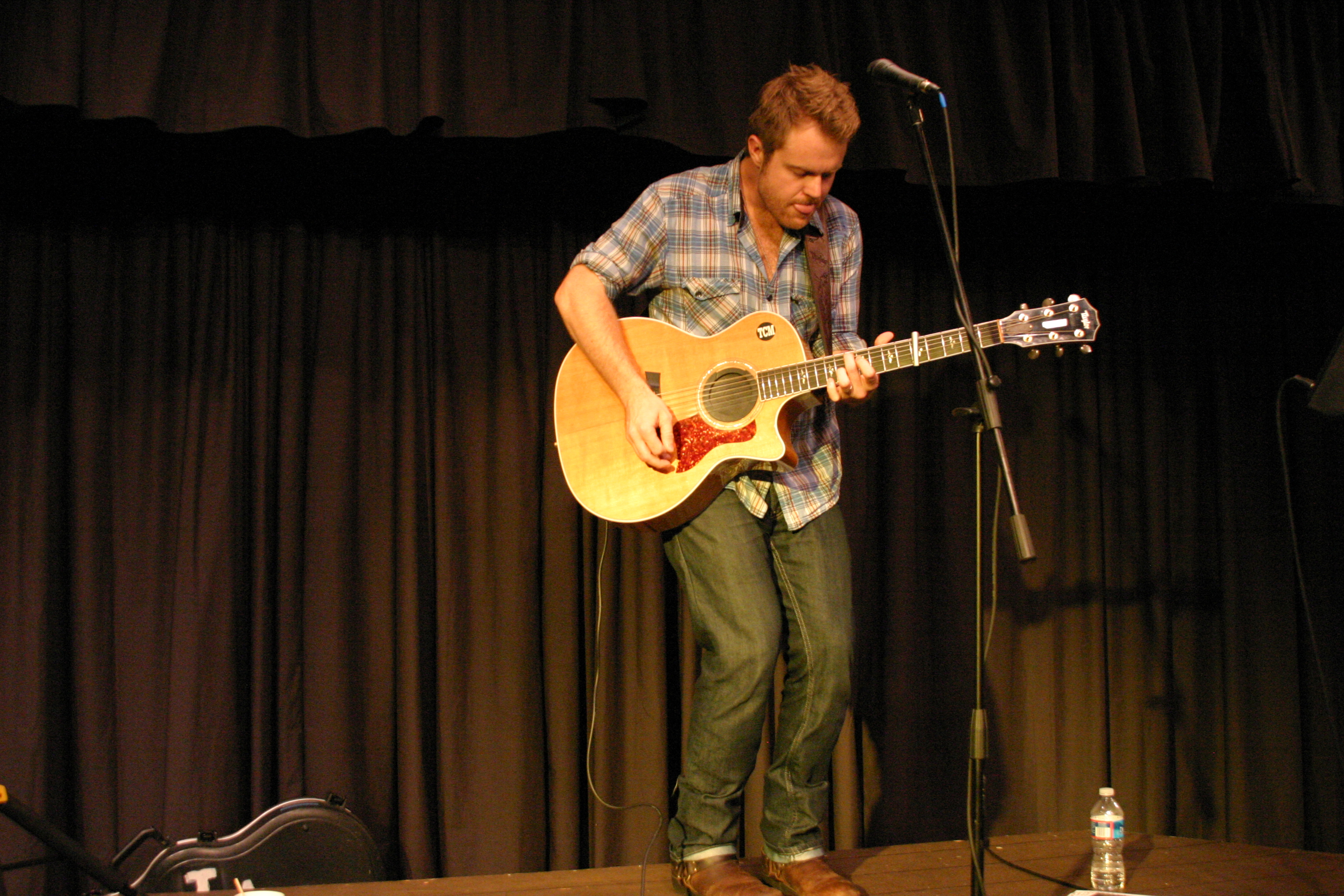 Hire Taylor Carson - Singing Guitarist in Arlington, Virginia