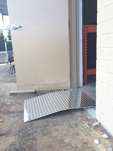 Threshold Plate with Bend at TSW