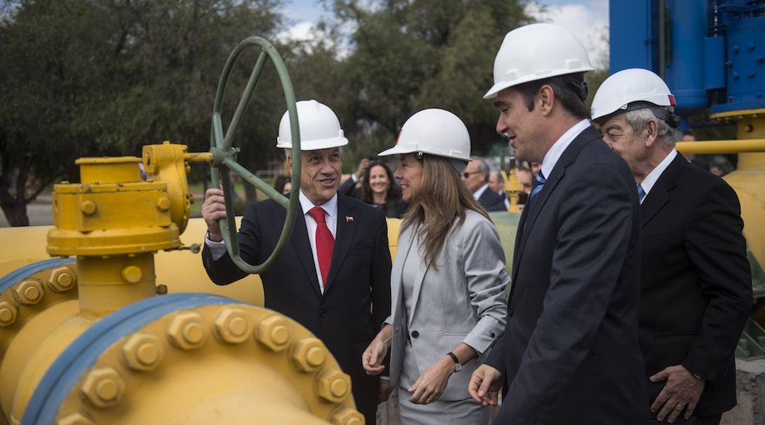 Presidente da inicio a la comercialización de gas entre Chile y Argent ...