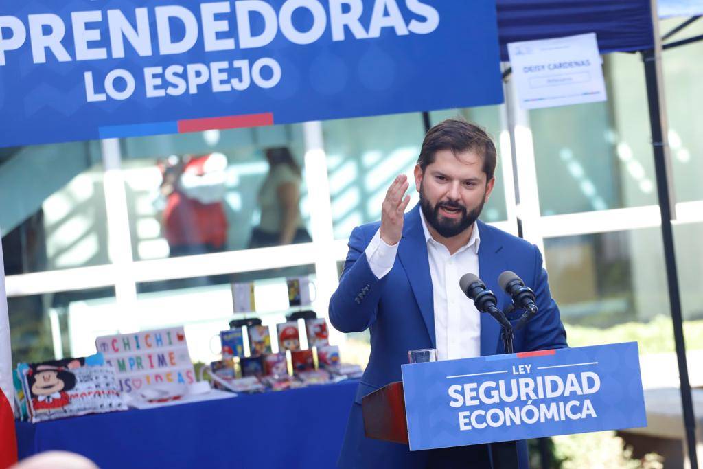 Presidente Boric promulga ley que duplica Bono Marzo - Gob.cl