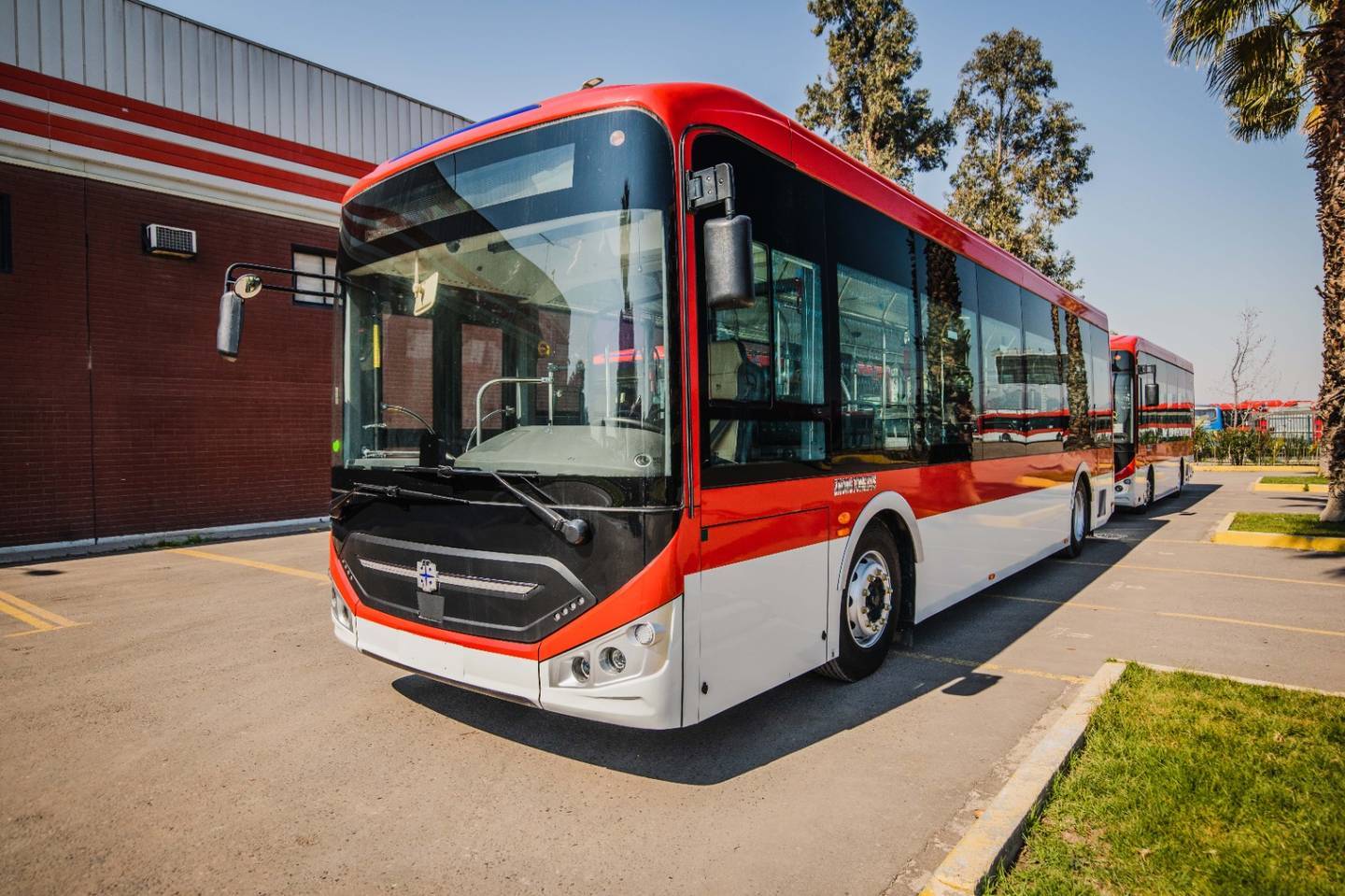 Histórico: Red Movilidad llega a 4 mil buses eléctricos - Gob.cl