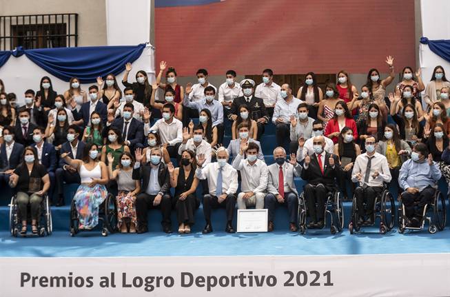 Presidente entrega Premios del Deporte Chile Compite: “Queremos ...
