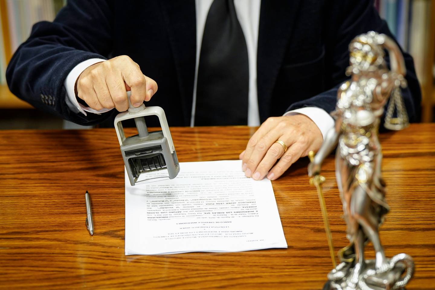 ¿Qué cambia con la nueva ley que reforma el sistema de notarías? - Gob.cl