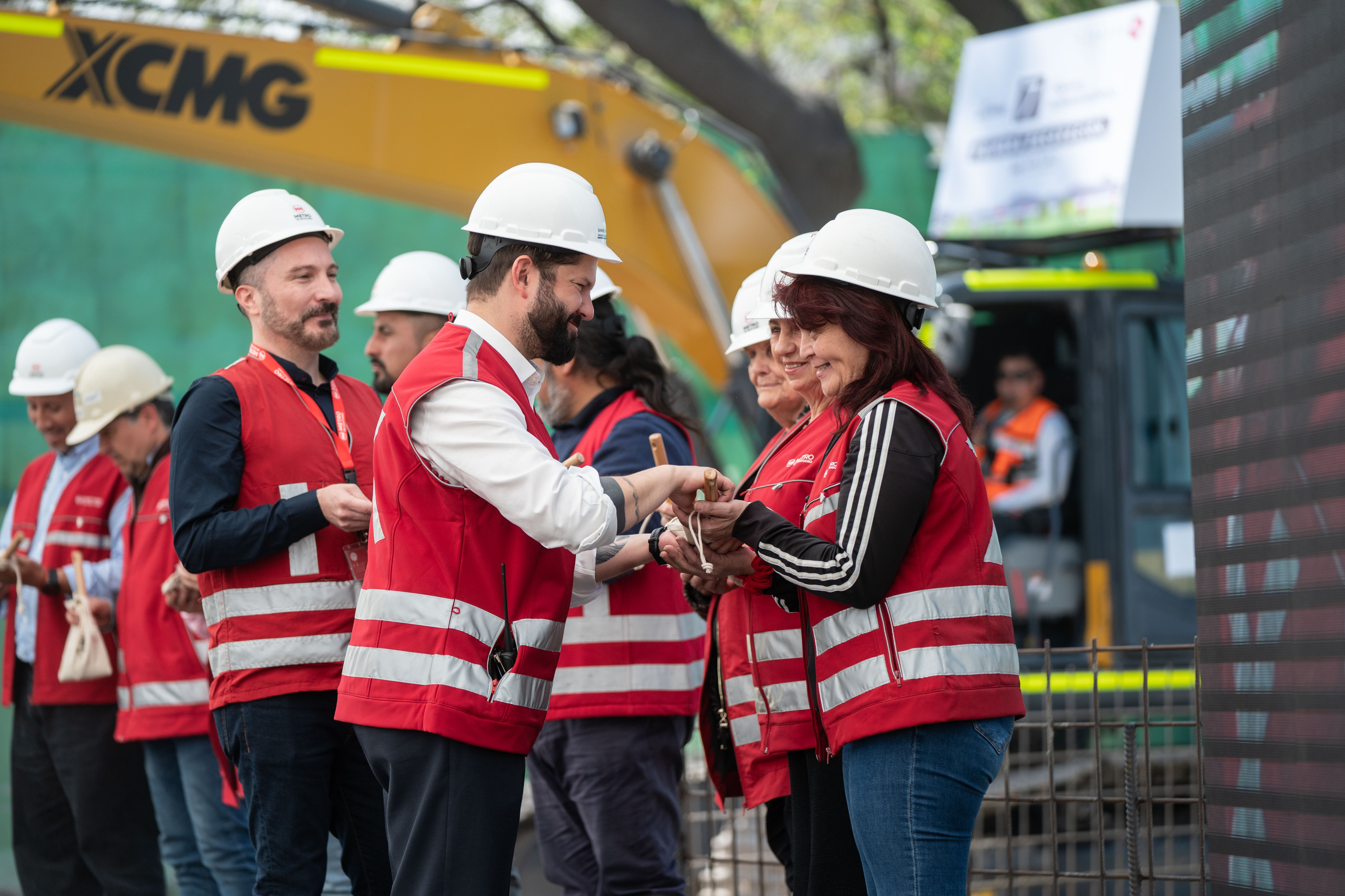 Dan inicio oficial a las obras de la Línea 7 de Metro: Conozca cuándo ...
