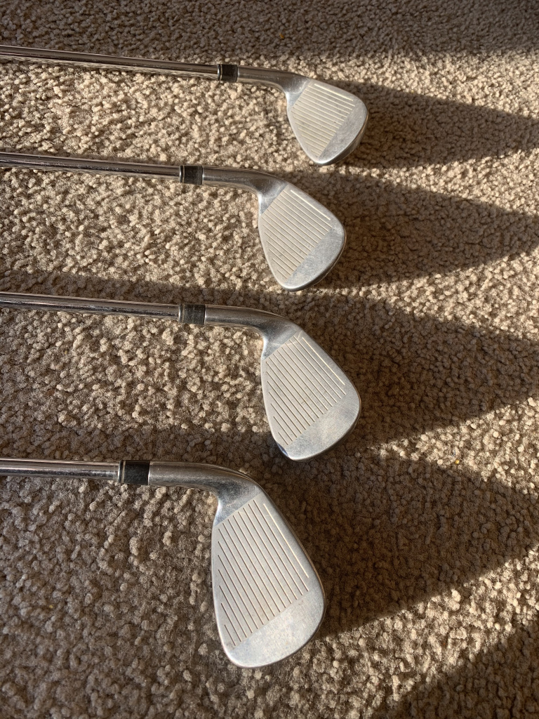 Burner 2.0 irons, R11, R11S, 60* Scratch wedge, Anser 2 putter. - For ...