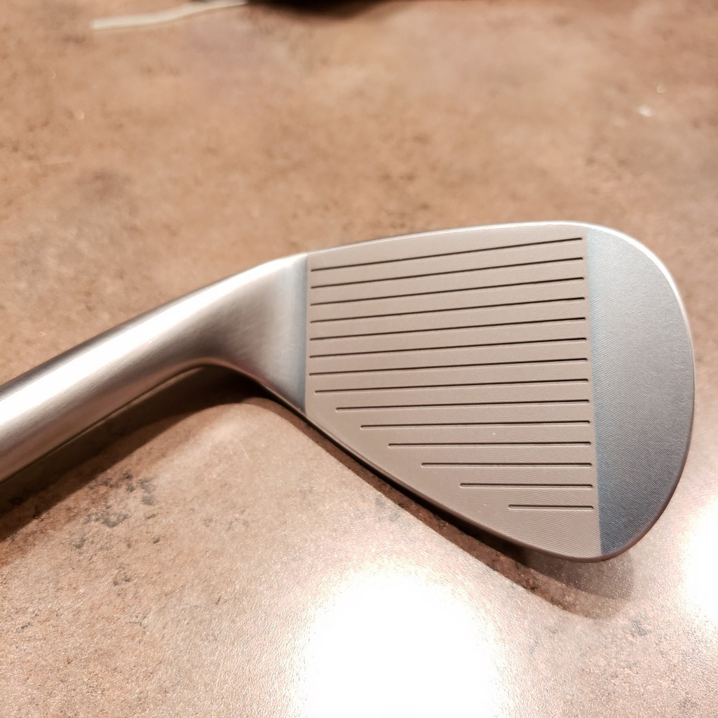 Blue Mizuno T20 wedges - Any pics / reviews after some usage ...