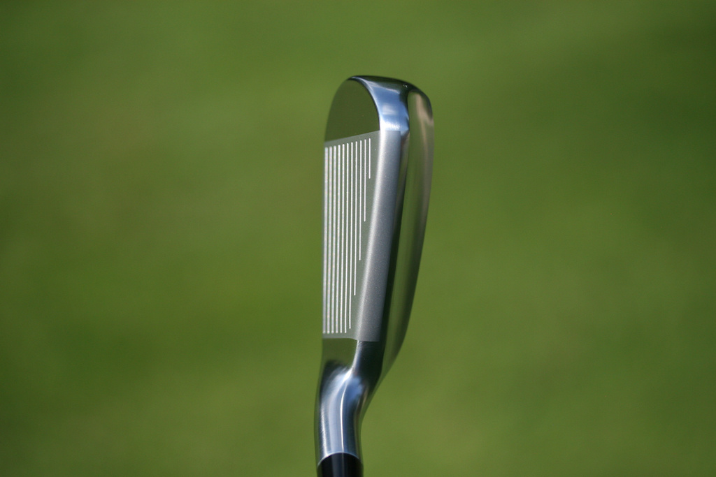 2020 TaylorMade SIM UDI and SIM DHY in-hand Pics. Comparison pics added ...