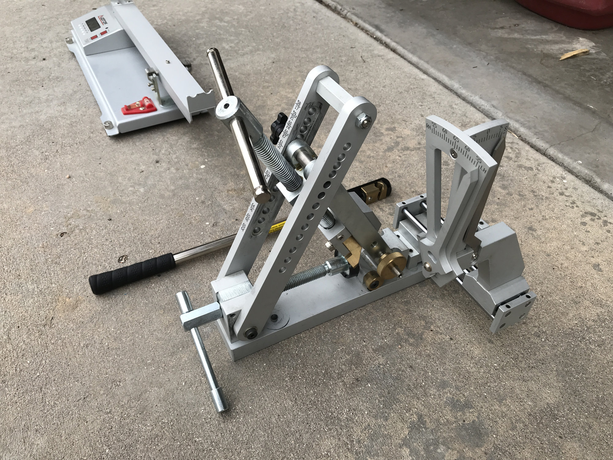 Loft Lie Machine, Frequency Analyzer, Digital Swing Weight Scale - For ...