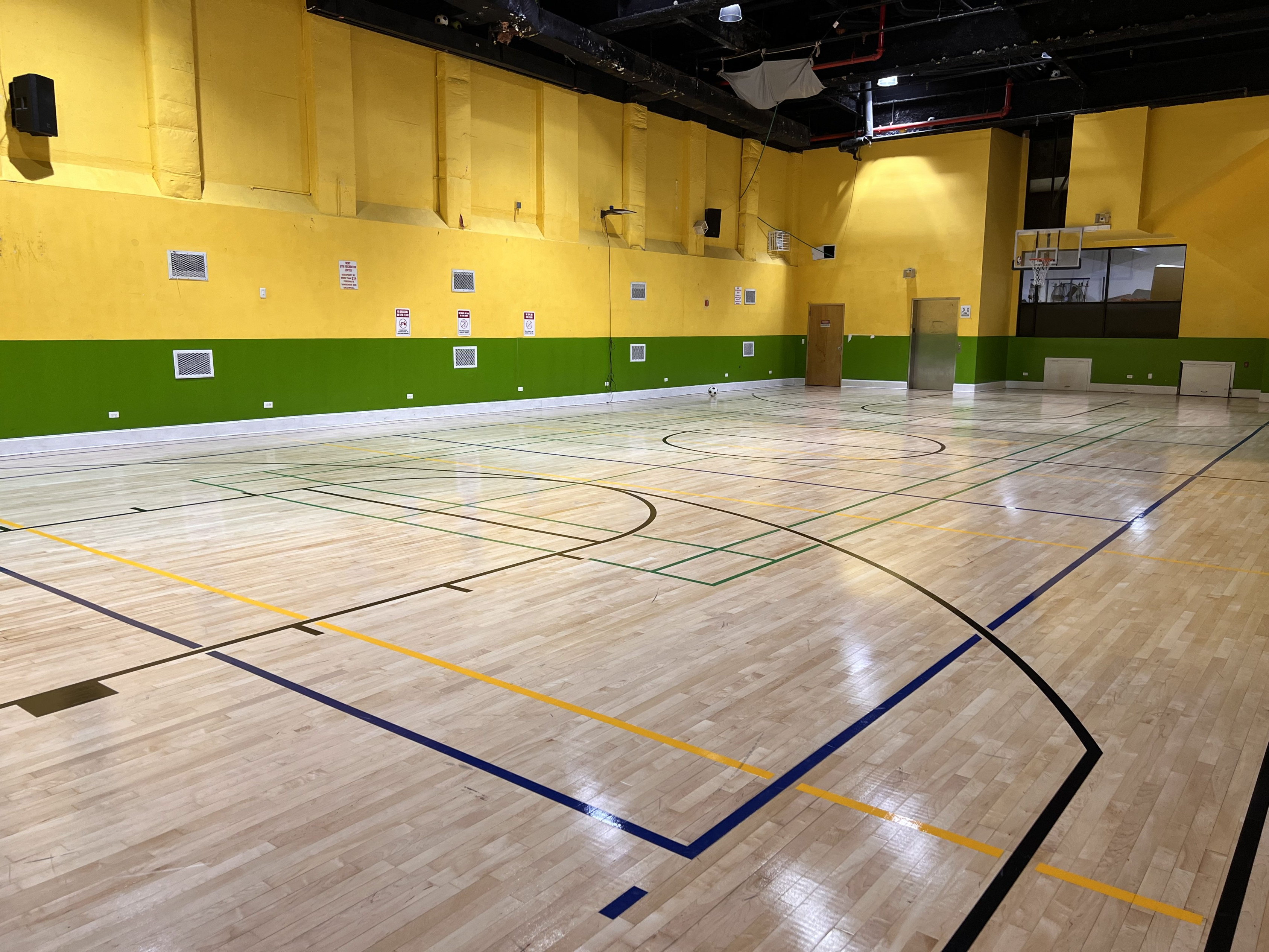 GoodRun • Rent indoor courts & discover pickup games