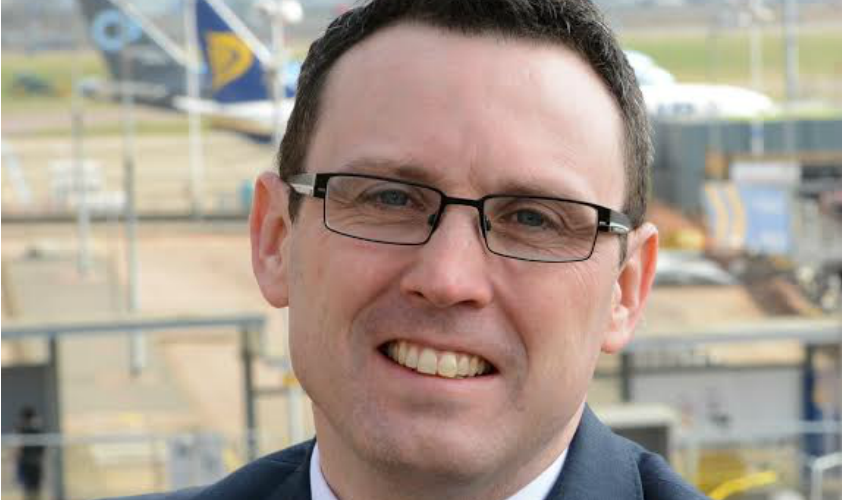 BBC correspondent Neil Bradford joins Luton Airport - Gorkana