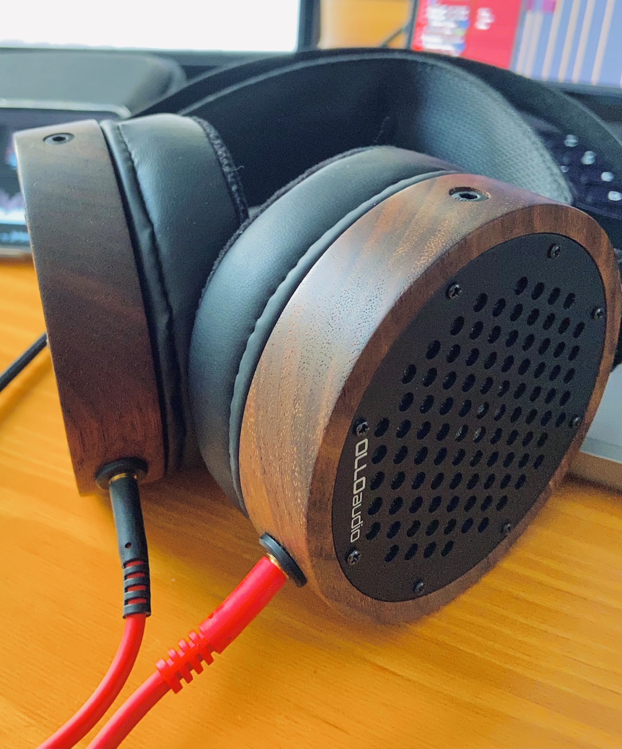SHOULD You Be Mixing In Headphones? - Gospel Producers