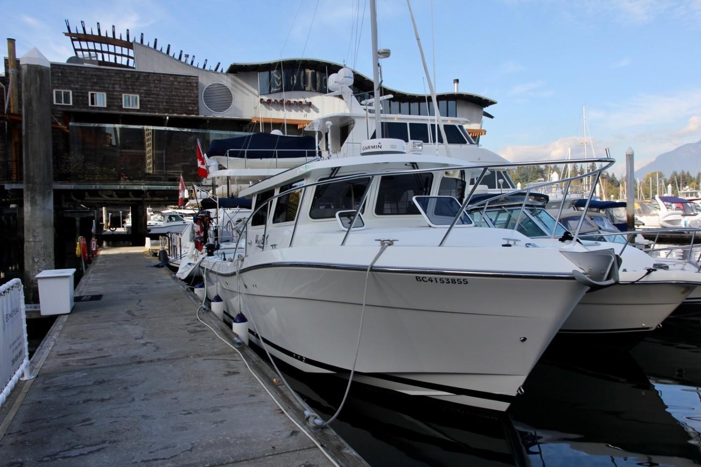 35.75 feet Ocean Sport Roamer 33 by Lindell 2014 offered by Grand Yachts