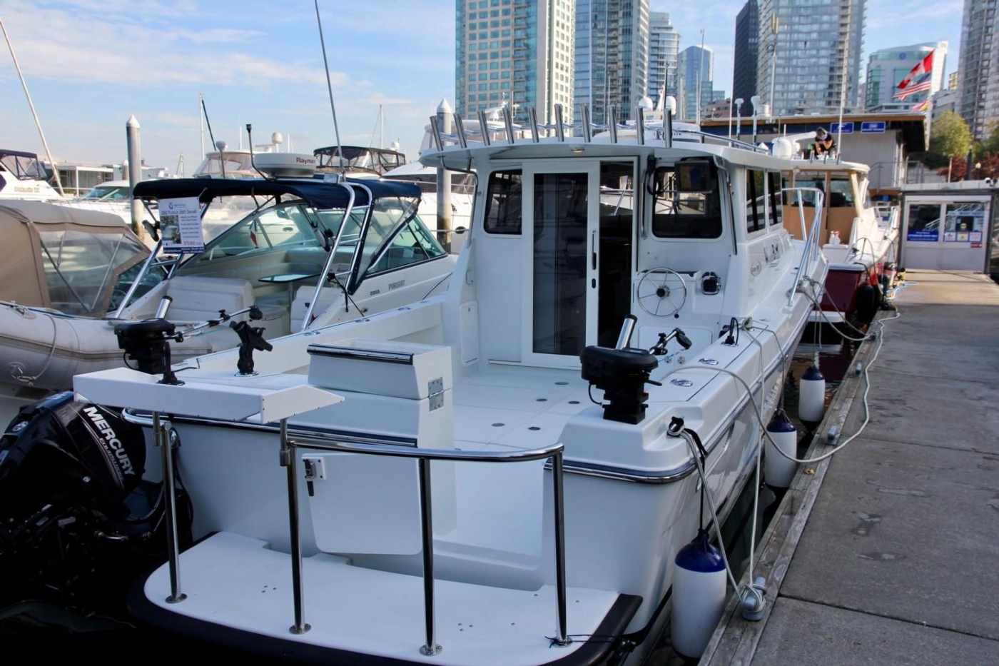 35.75 feet Ocean Sport Roamer 33 by Lindell 2014 offered by Grand Yachts