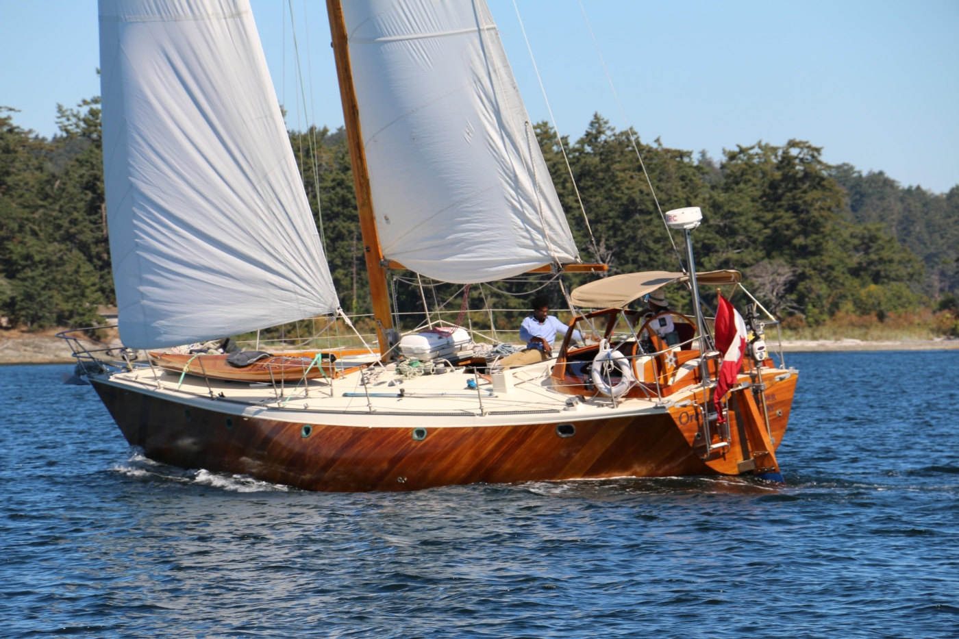 45 feet Classic Vic Carpenter 2002 offered by Grand Yachts