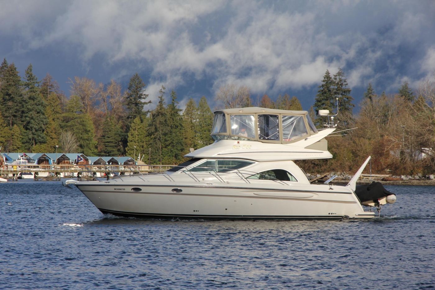 Maxum 4100 SCB 1999 in Vancouver, BC | Offered by Grand Yachts