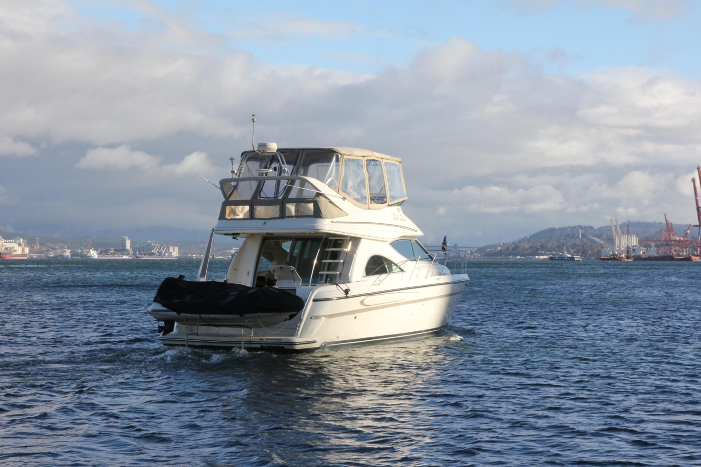 Maxum 4100 SCB 1999 in Vancouver, BC | Offered by Grand Yachts