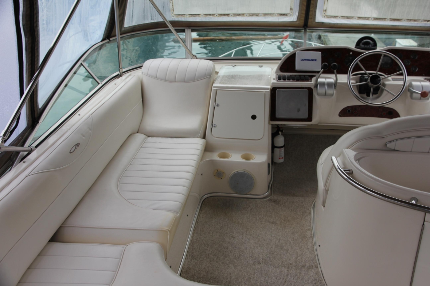 Maxum 4100 SCB 1999 in Vancouver, BC | Offered by Grand Yachts