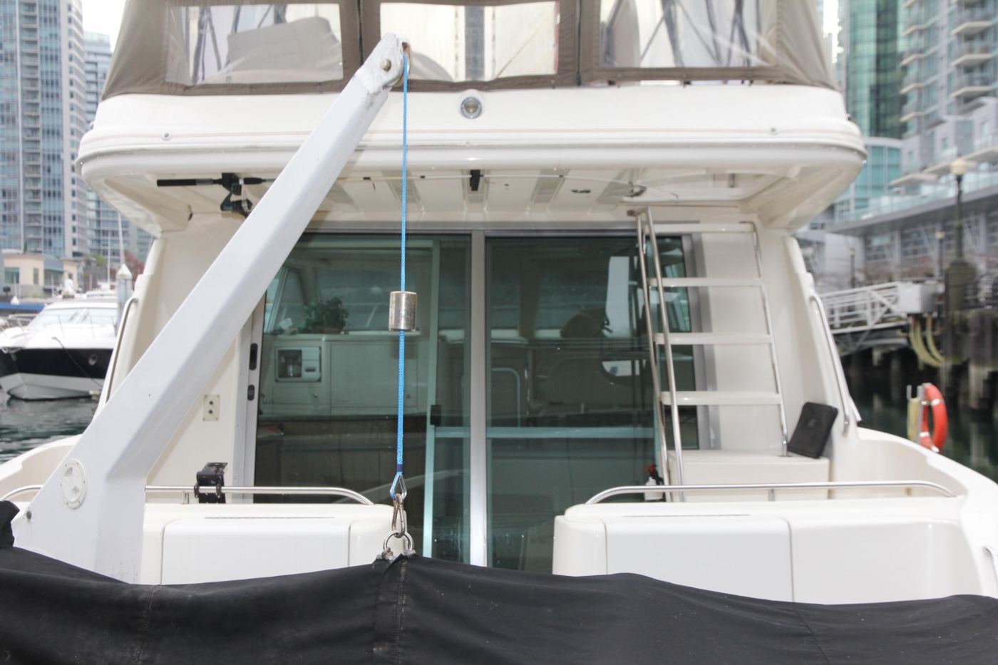 Maxum 4100 SCB 1999 in Vancouver, BC | Offered by Grand Yachts