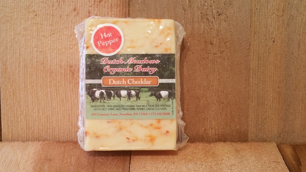 8 oz Hot Cheddar Cheese - Dutch Meadows Farm