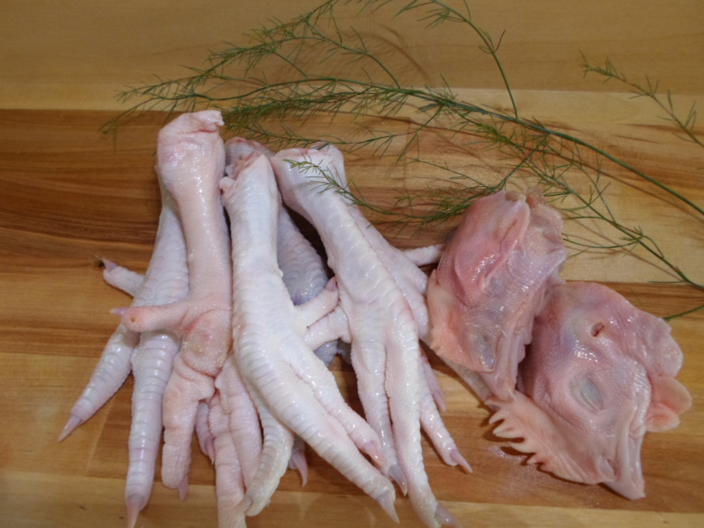 Chicken Parts - 4 feet/2 heads - HARMONY ACRES