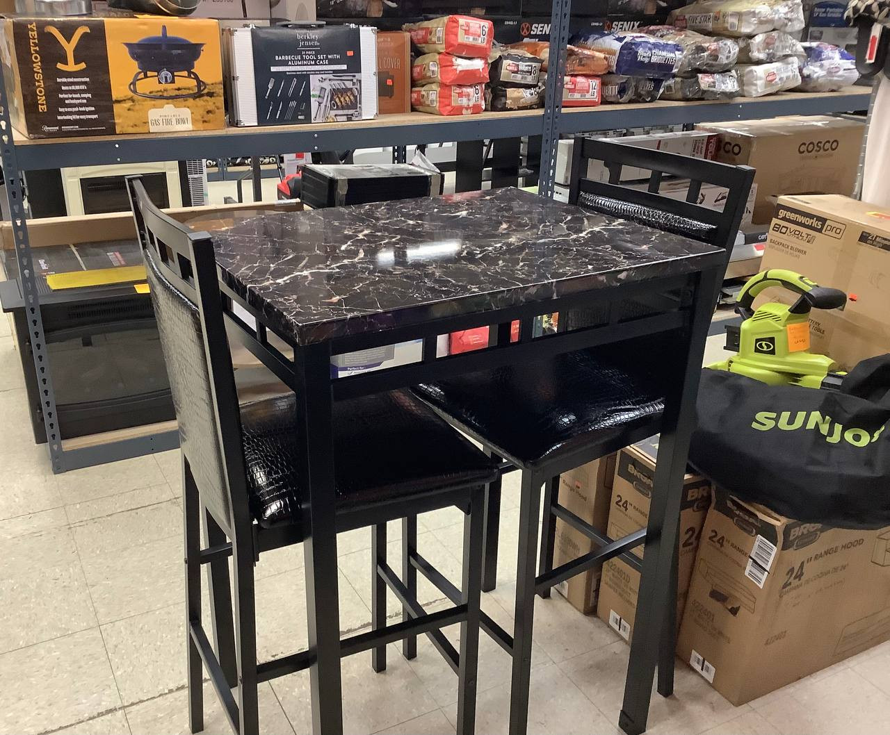 Bargain Outlet saving you lots of money! - King's Discount Store