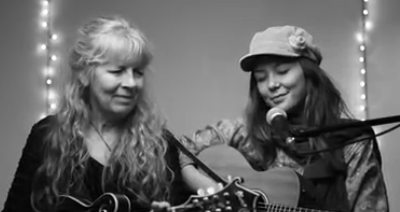 Live Sessions Video From Annie Sumi and Tannis Slimmon - Great Dark Wonder