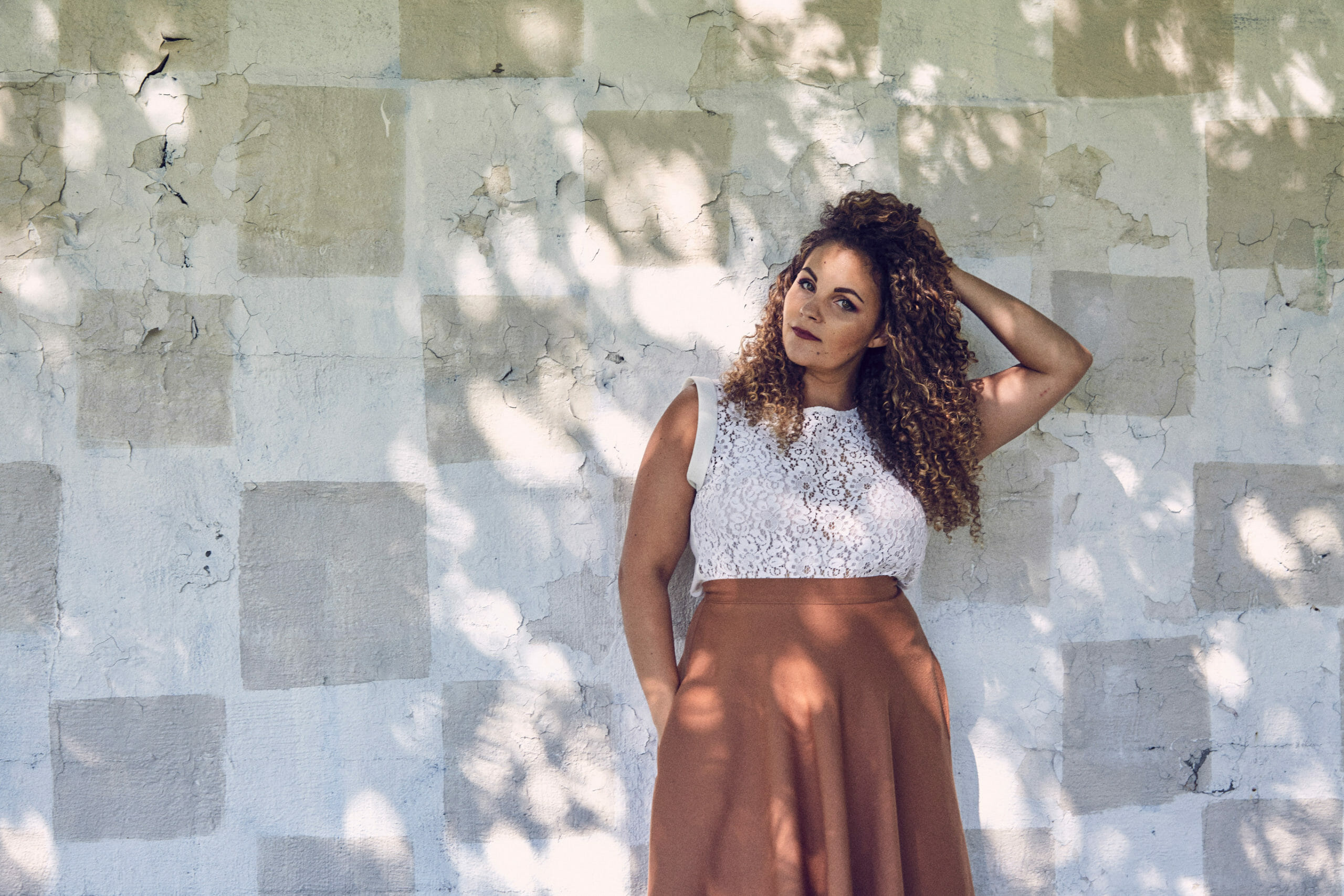 Review: Claire Davis, “Thrive” - Great Dark Wonder
