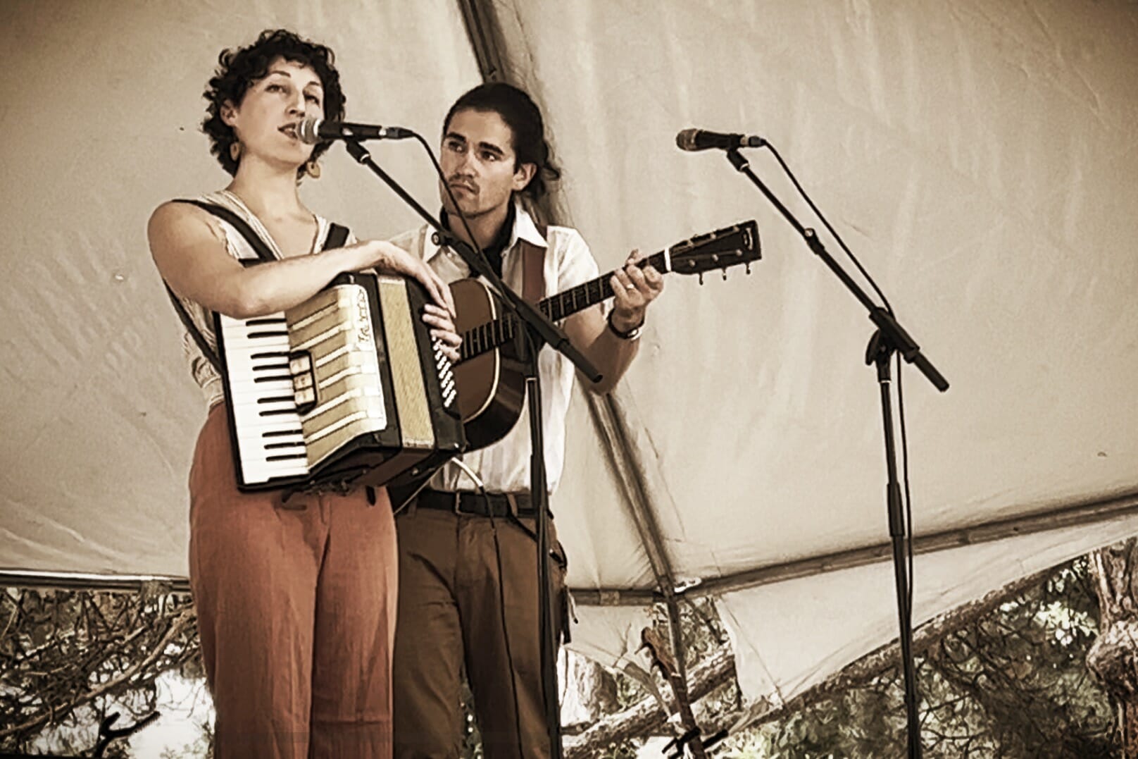 Tragedy Ann: Live at The Home County Music & Art Festival - Great Dark ...