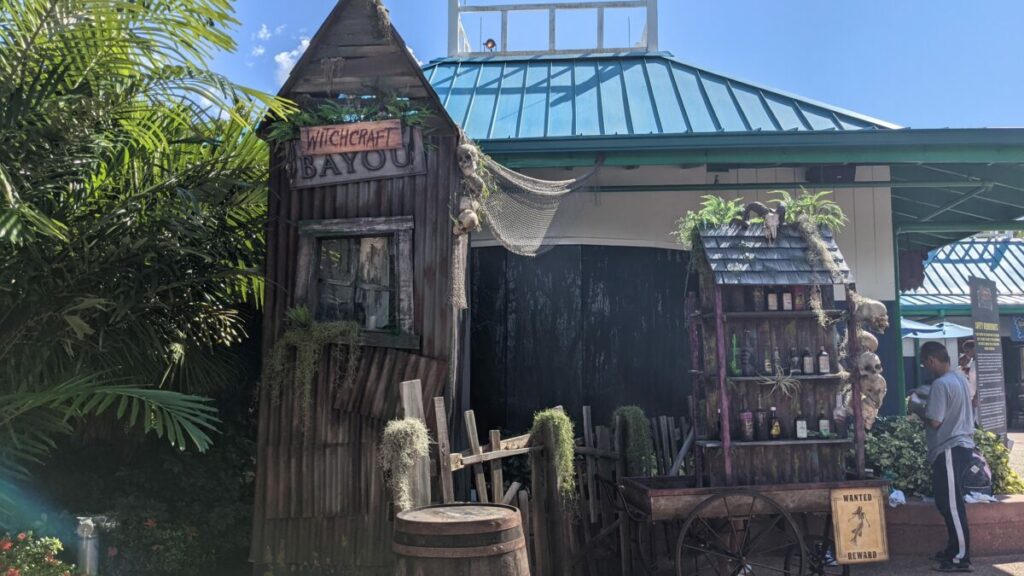 SeaWorld Orlando Howl-O-Scream 2022 Guide | Green Vacation Deals