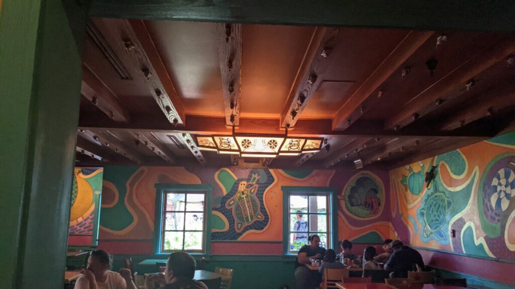 Pizzafari Animal Kingdom Disney World Review: 5 Reasons to Go | Green ...