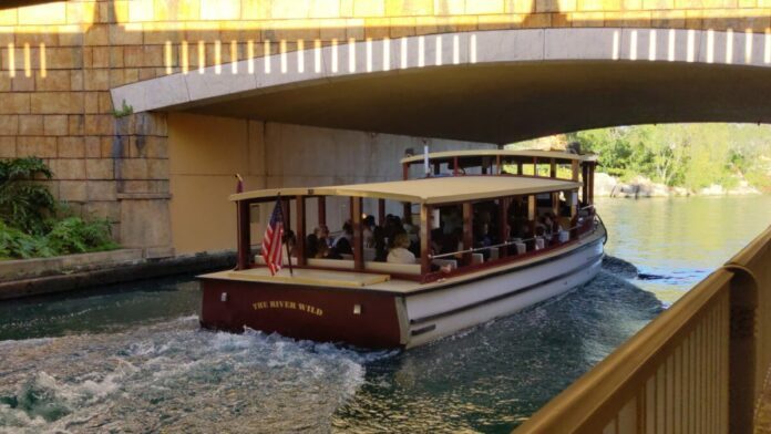 Universal Royal Pacific Hotel Review | Green Vacation Deals