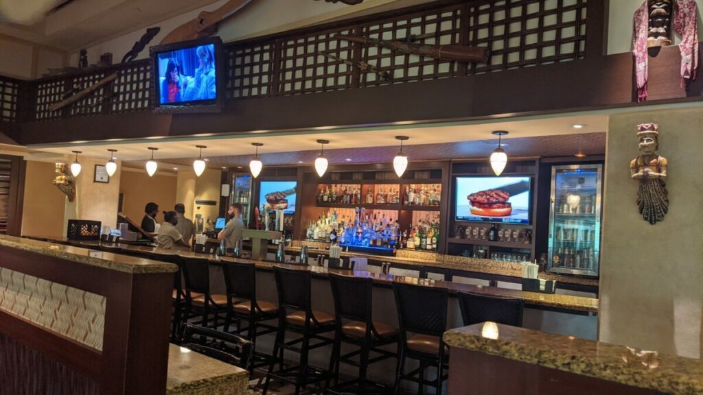 Jake's American Bar Royal Pacific Universal Orlando Review | Green ...
