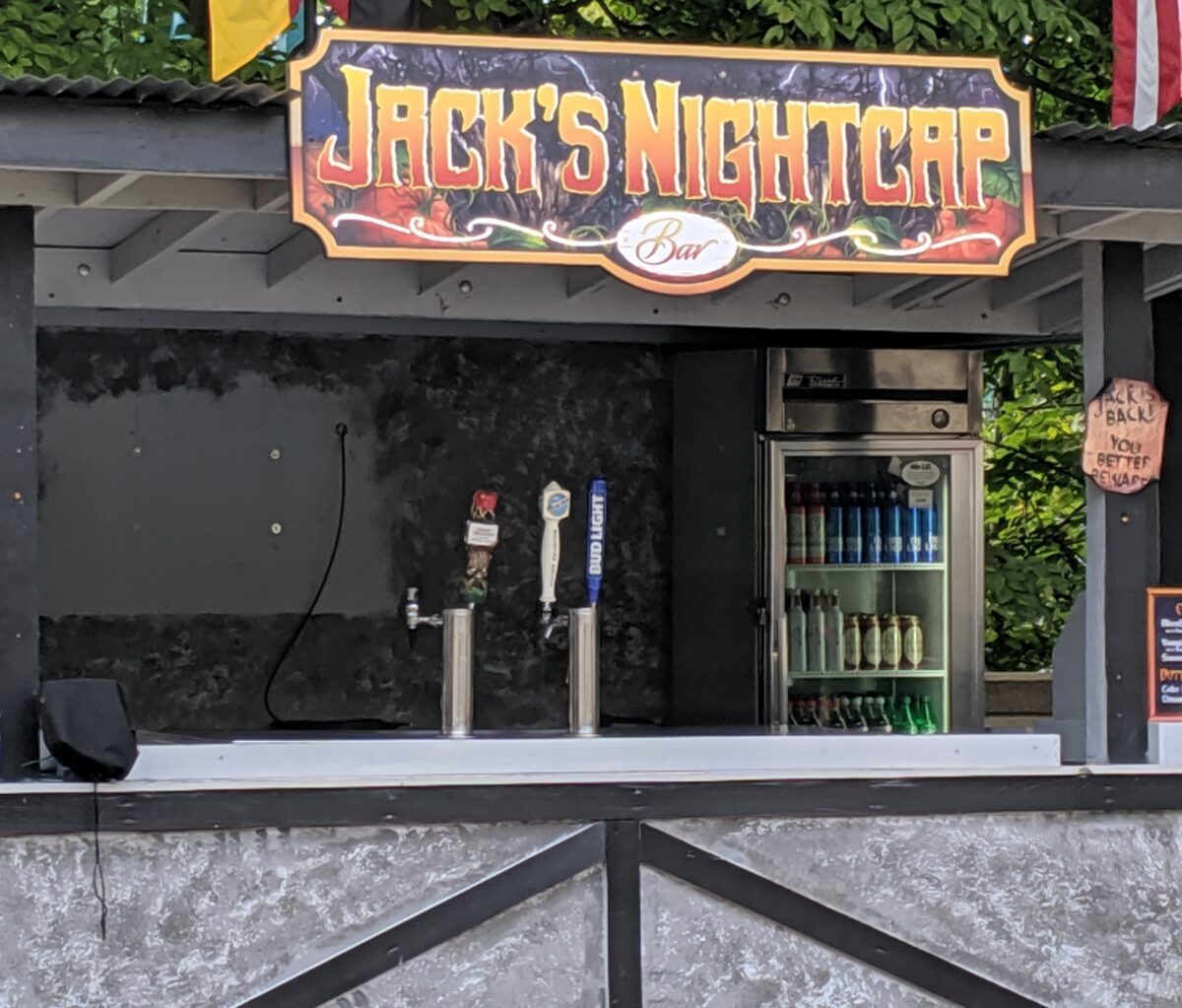 Busch Gardens Williamsburg Howl-O-Scream 2023 Guide | Green Vacation Deals