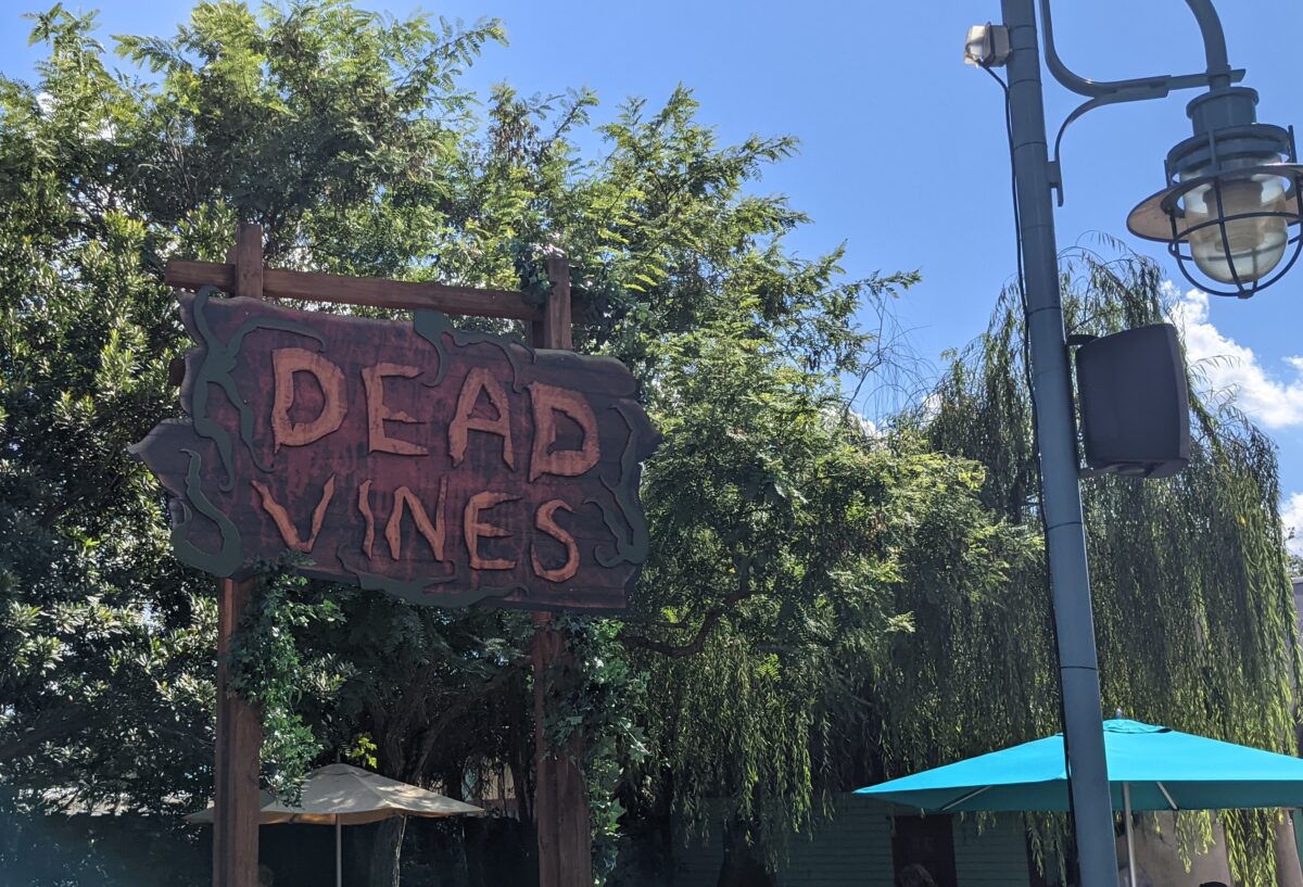 SeaWorld Orlando Howl-O-Scream 2023 Guide | Green Vacation Deals