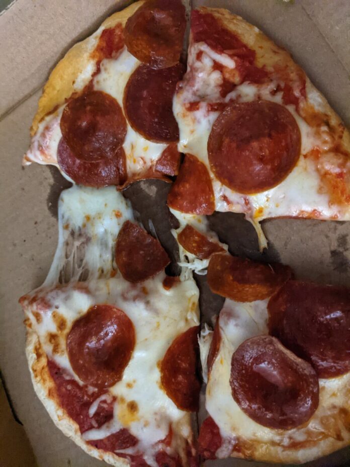 Alberto's Pizzeria Doubletree Orlando SeaWorld Review | Green Vacation ...