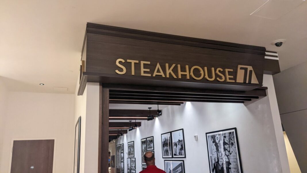 Disney World Steakhouse 71 Breakfast Review | Green Vacation Deals