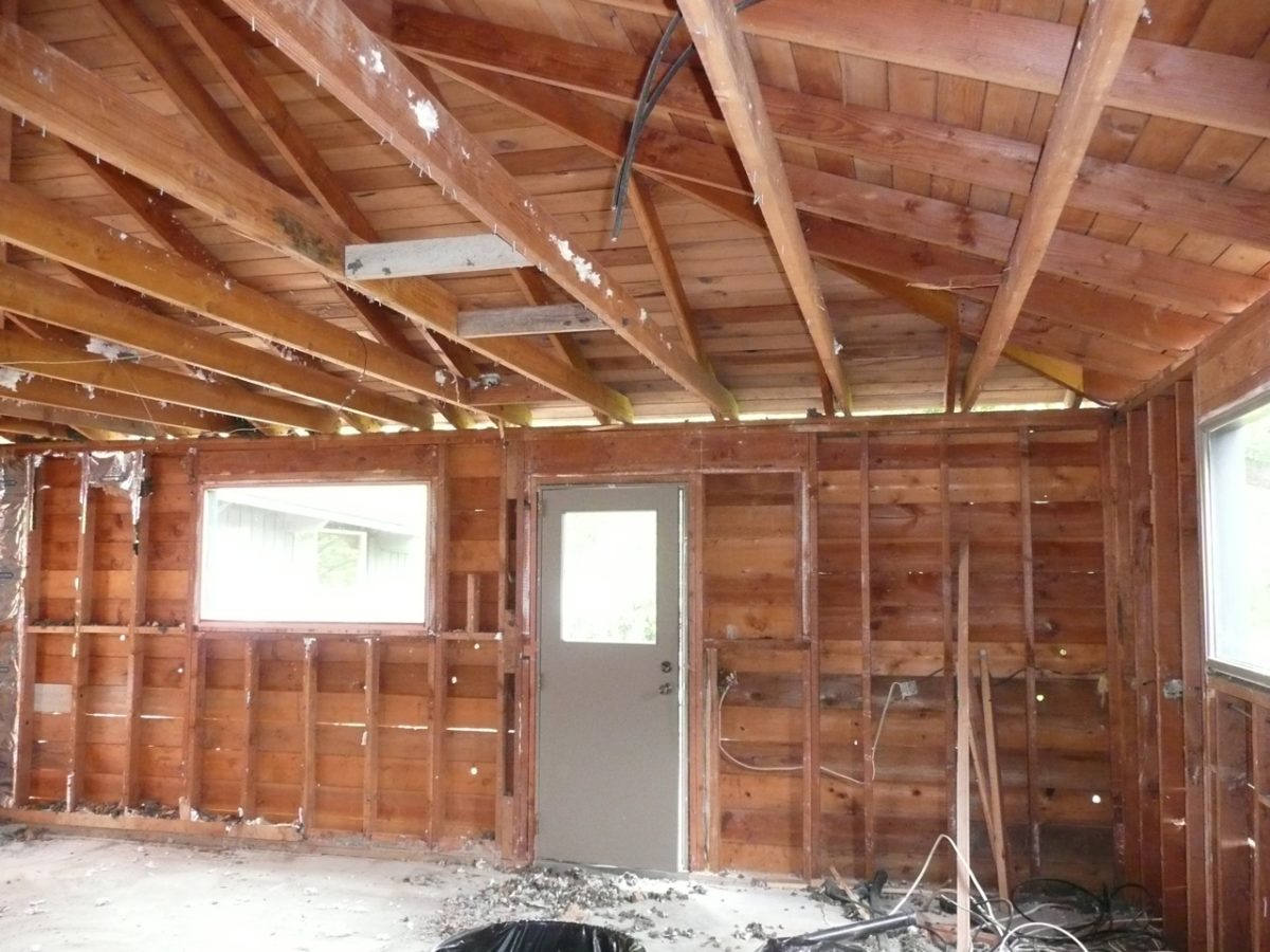 A Deep Energy Retrofit Using Nailbase Insulation Panels ...