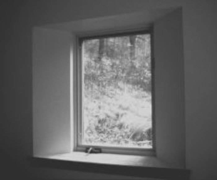 Framing splayed window openings with double frame walls ...