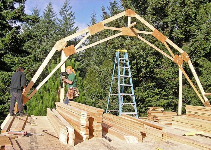Insulating Scissor Trusses in a Gambrel Roof - GreenBuildingAdvisor