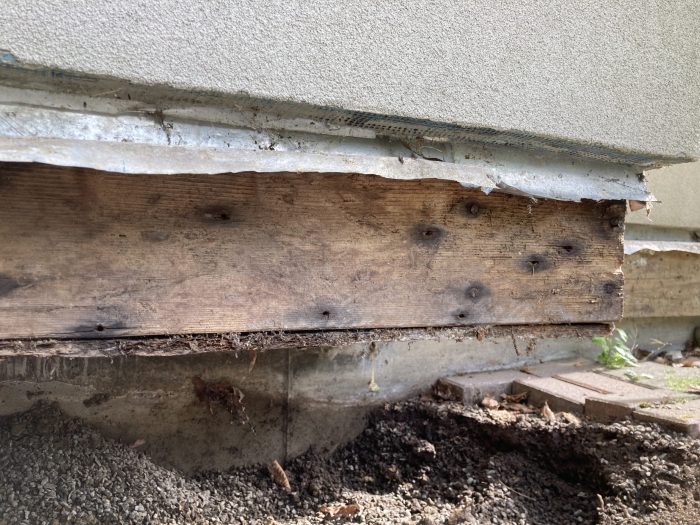 Base overhang water infiltration, how to flash? - GreenBuildingAdvisor