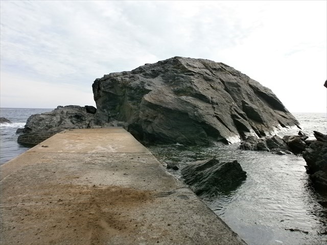 GC6RC84 Le gros rocher (Traditional Cache) in Bretagne, France created ...