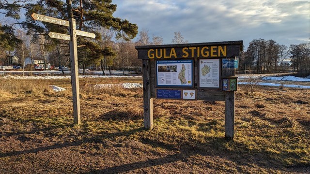 GCAKWZF Gula Stigens ändhållplats (Traditional Cache) in Uppsala ...