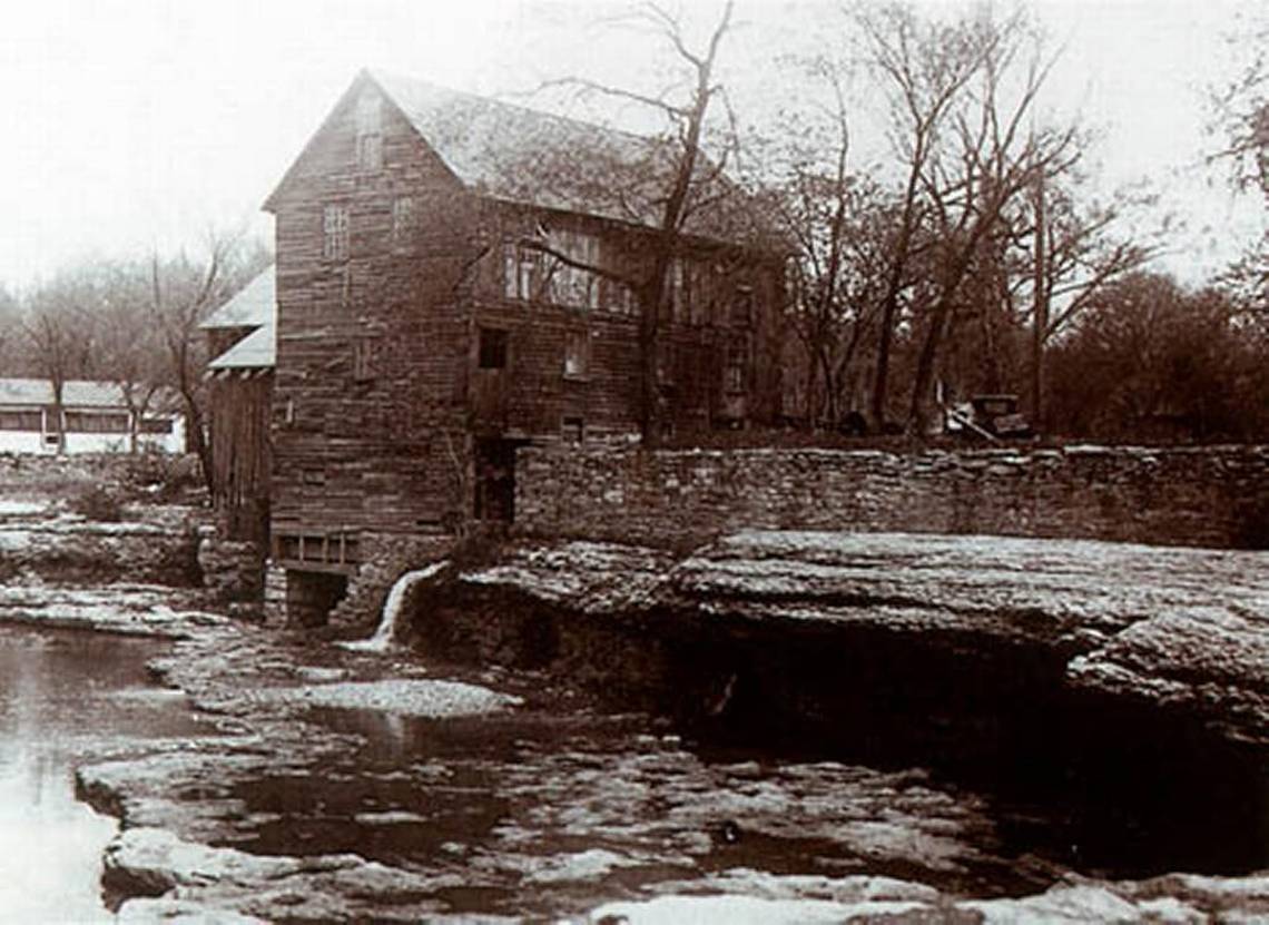 GC8EJRP Watts Mill (Earthcache) in Missouri, United States created by ...