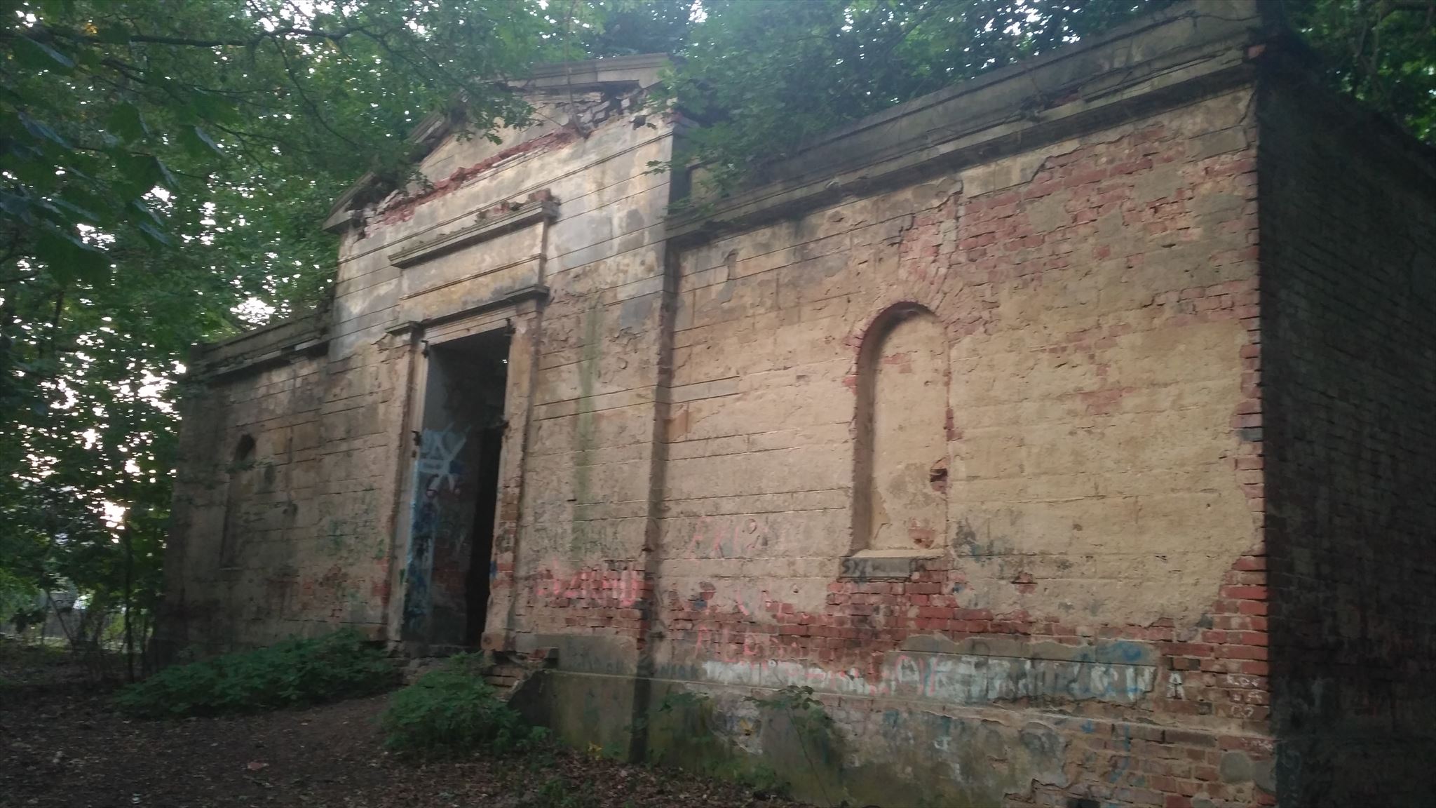GC7WA00 Mauzoleum - Konotop (Traditional Cache) in Lubuskie, Poland ...