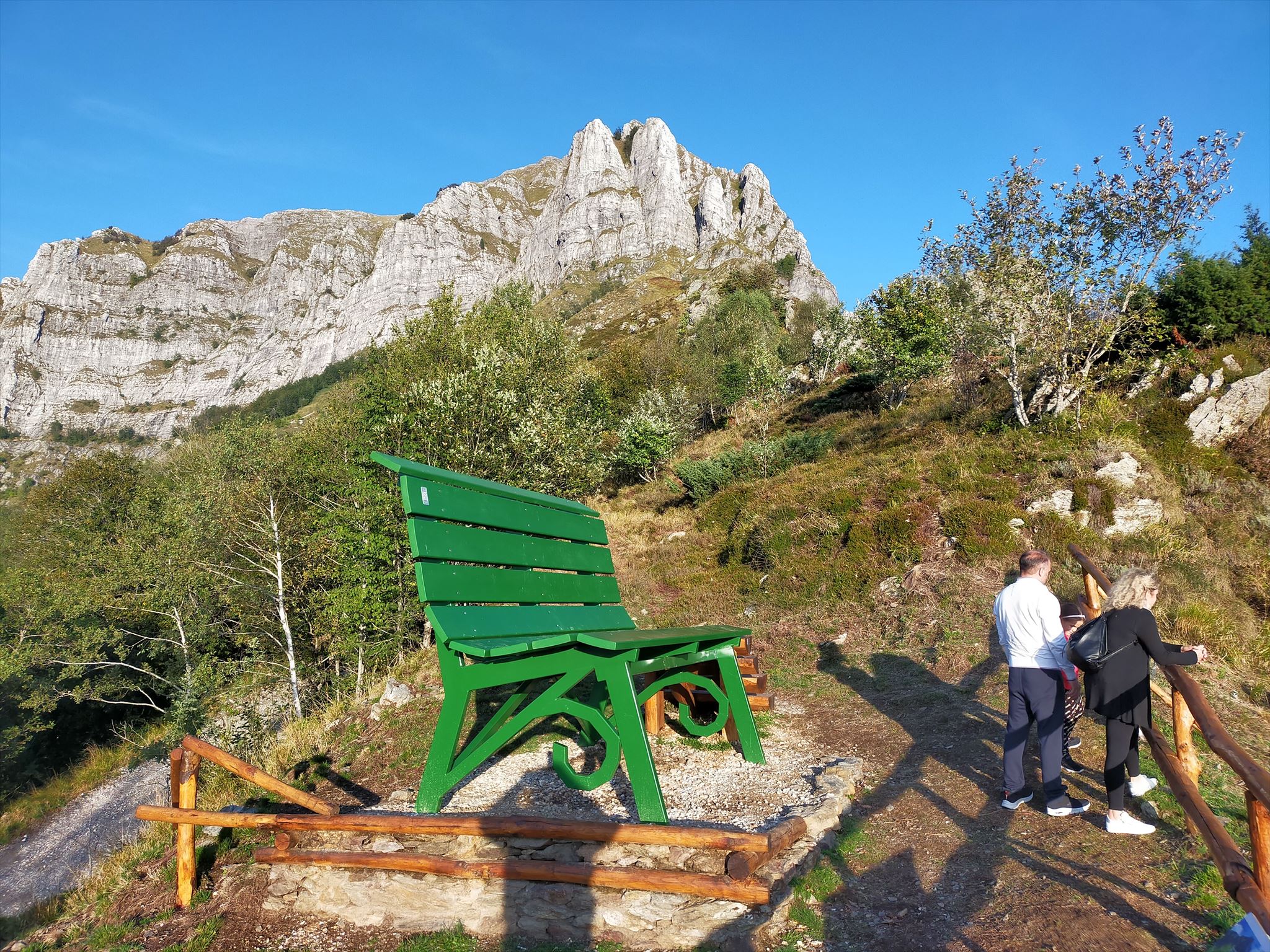 GC9HGJY Big Bench Terrinca (Traditional Cache) in Toscana, Italy ...